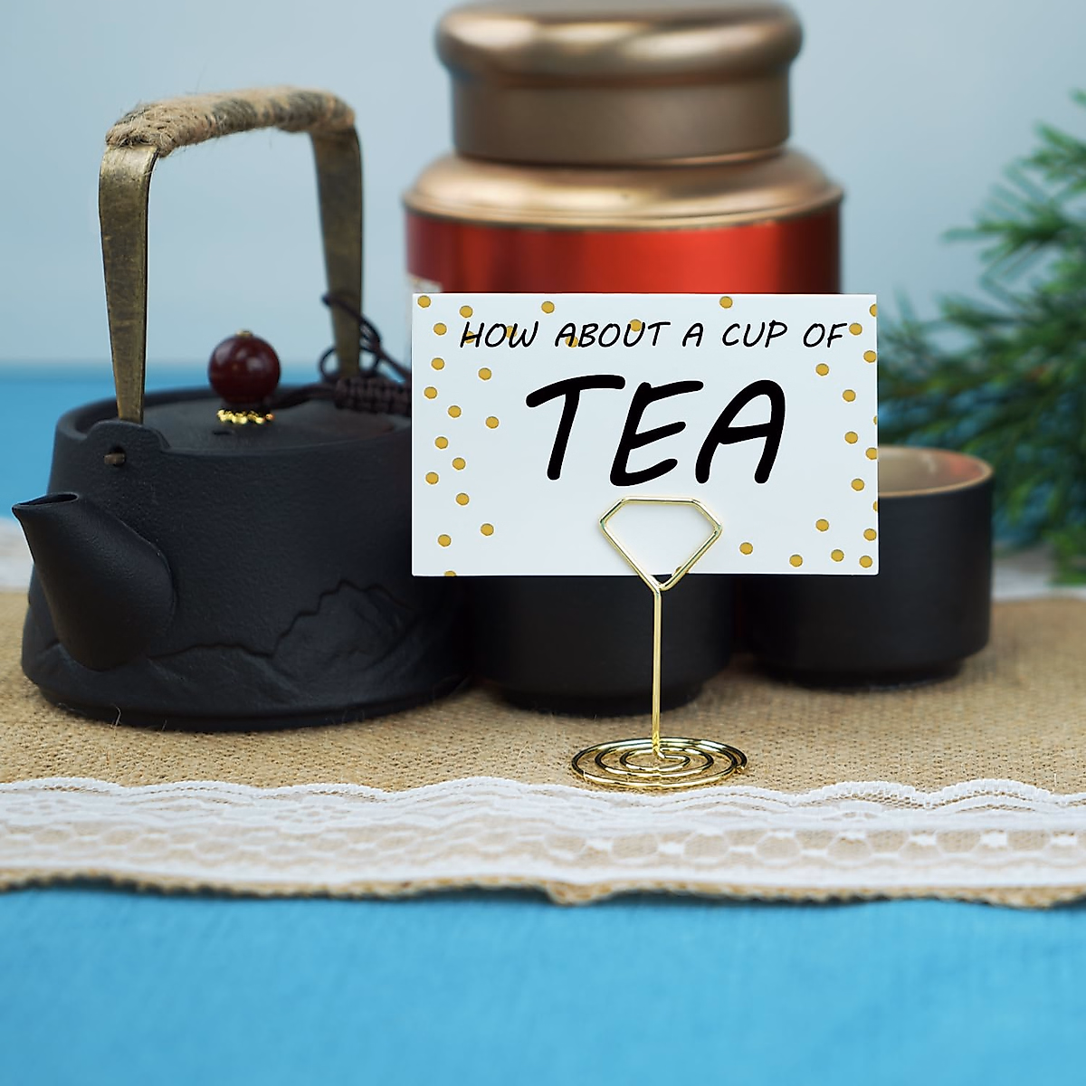 Wettin 26Pcs Table Number Holders, Cute Place Card Holder, Small Table Card Holders, Table Number Stands, Wire Picture Holder Photo Clip for Wedding Centerpieces Bridal Shower Birthday (Gold)