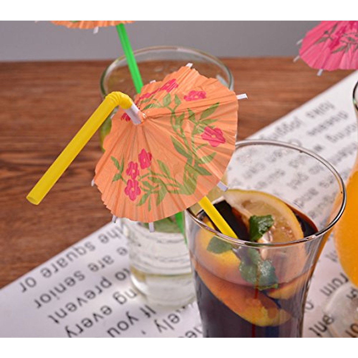 100 Pcs Disposable Umbrella-Shaped Straws Flexible Bendable Table Decor Straws for Hawaiian Tropical Drinks Soft Drinks Cocktail Bars Restaurants Luau Party Supply Beverage Decorations