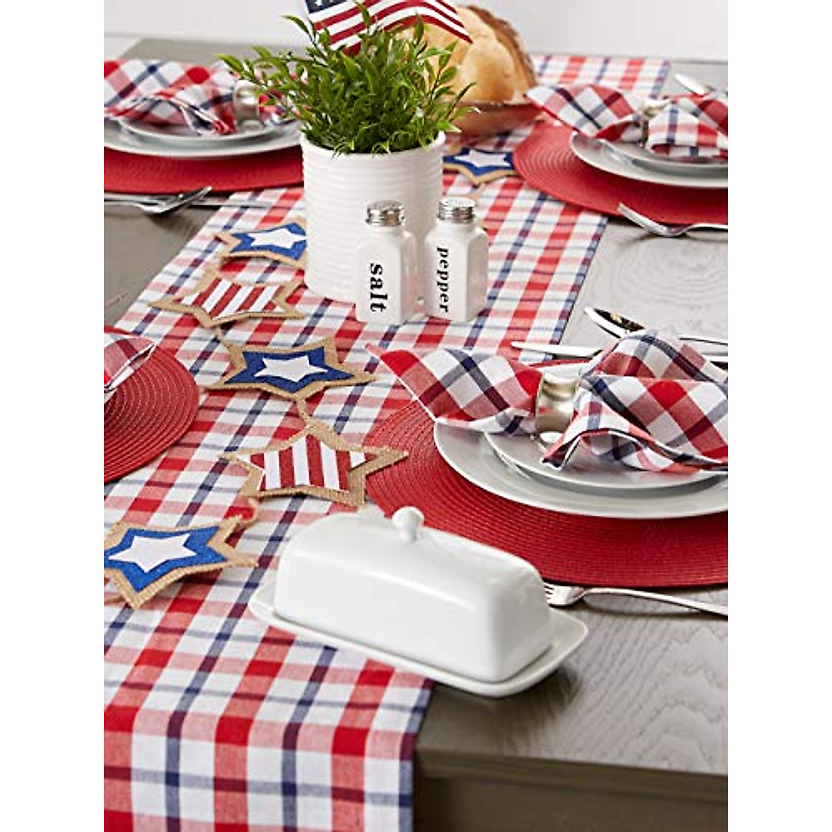 DII Classic Woven Tabletop Collection, Indoor/Outdoor Placemat Set, Round, 15" Diameter, Tango Red, 6 Piece
