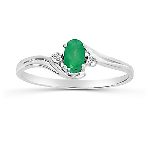 Direct-Jewelry 10k White Gold Oval Emerald And Diamond Ring (Size 4.5)