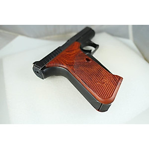 Handgun Grip for a Heckler & Koch (H&K) P7, P7M8 handgun