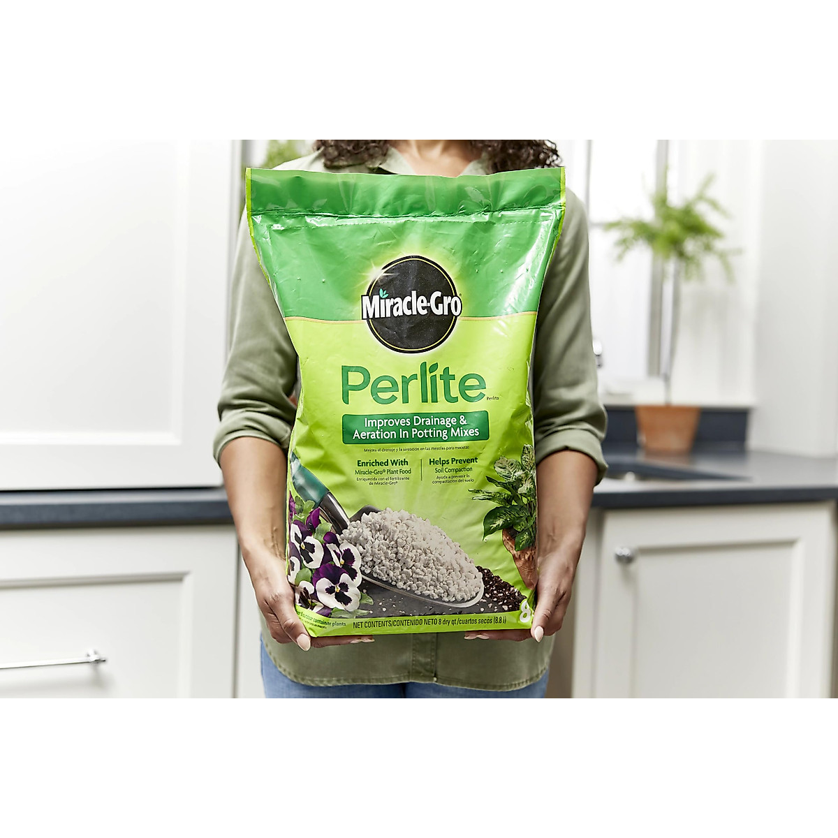 Miracle-Gro Perlite, Enriched with Plant Food, Improves Drainage and Aeration in Potting Mixes, For Container Plants, 8 qt., 3-Pack