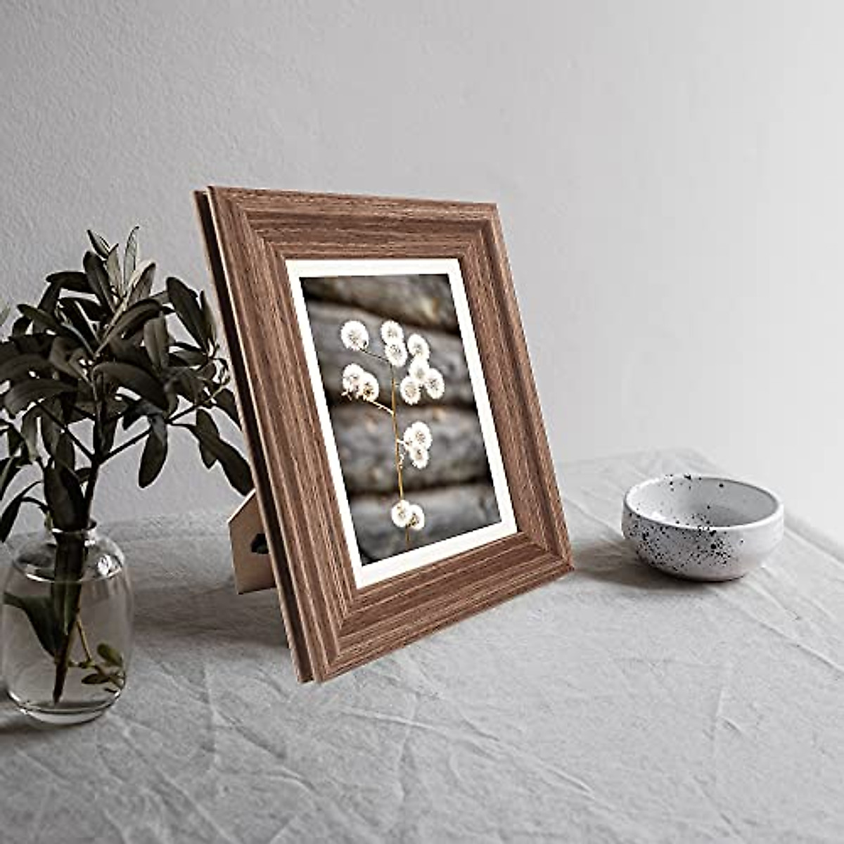 GraduationMall 5x7 Wood Picture Frames,Display Photos 4x6 with Mat or 5x7 Without Mat,Real Glass,Wall or Tabletop Display,Rustic Brown Set of 2