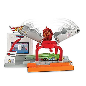 Hot Wheels Blaze Blast Play Set