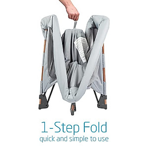 Maxi-Cosi Swift Play Yard, Extra-Comfy, Thick Mattress, Essential Grey