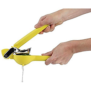Chef'n FreshForce Citrus Juicer, 10.25 long, Yellow