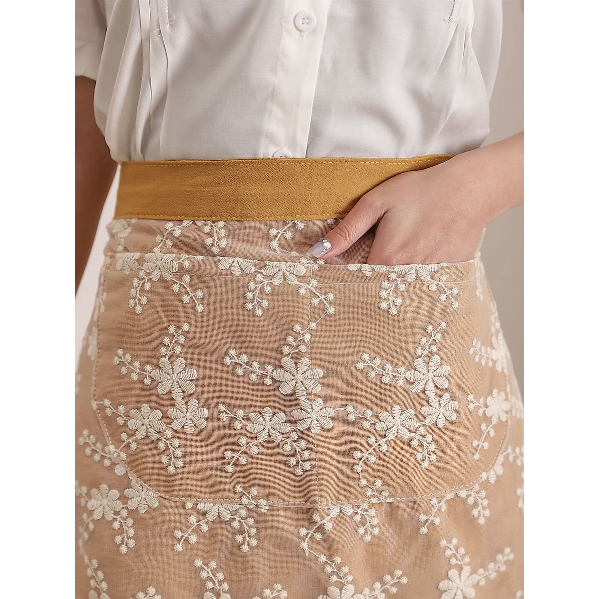 Floosum Lovely Waist Apron with 2 Pockets - Cotton Lace Embroidered Server Aprons Waitress Apron Half Bistro Short Apron for Womens Girls(Yellow)