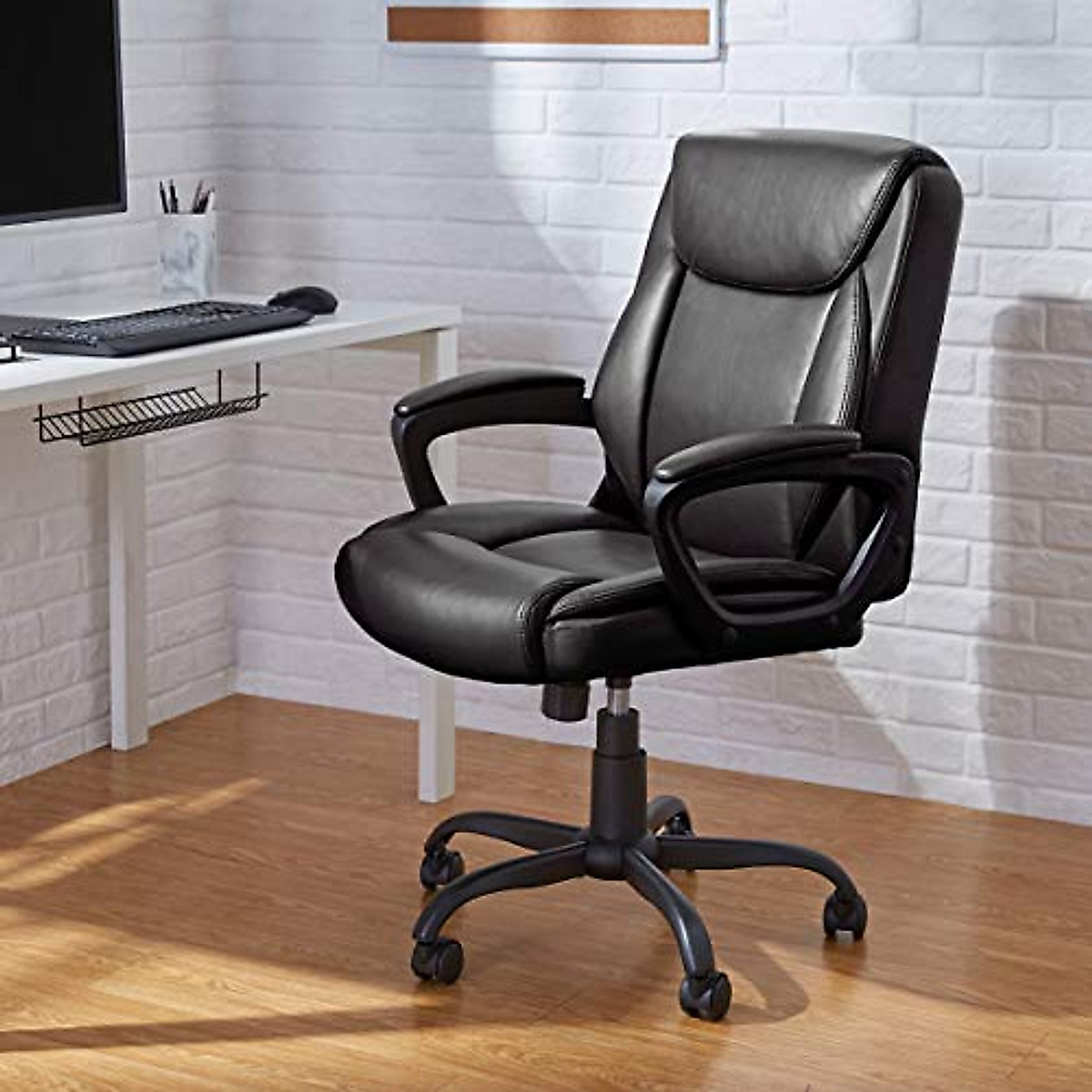 Amazon Basics Classic Puresoft Padded Mid-Back Office Computer Desk Chair with Armrest - Black