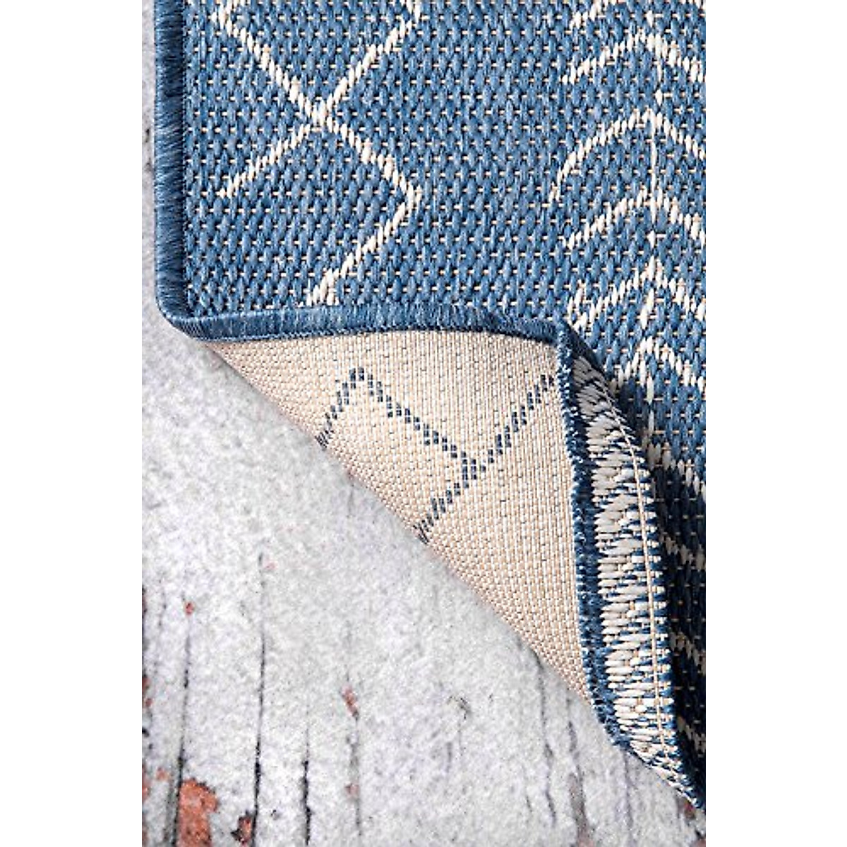 nuLOOM Sierra Moroccan Diamond Outdoor Area Rug, 5' 3" x 7' 6", Blue