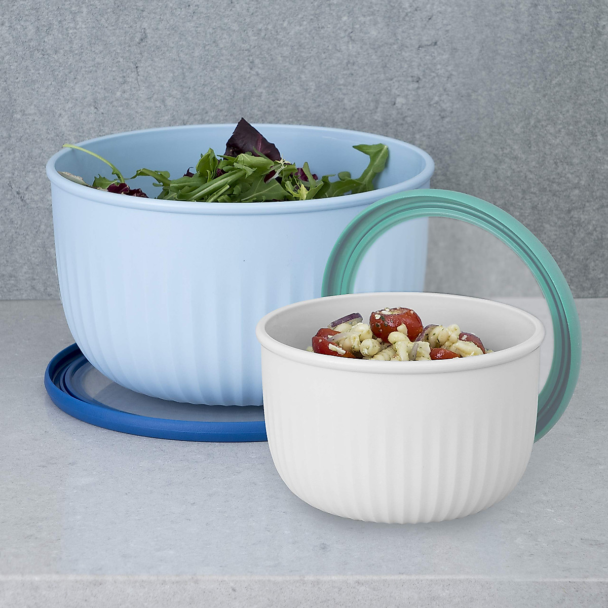 Oggi Prep, Store & Serve Plastic Bowl w/See-Thru Lid- Dishwasher, Microwave & Freezer Safe, (4 qt) Lt Gray w/Dk Gray Lid
