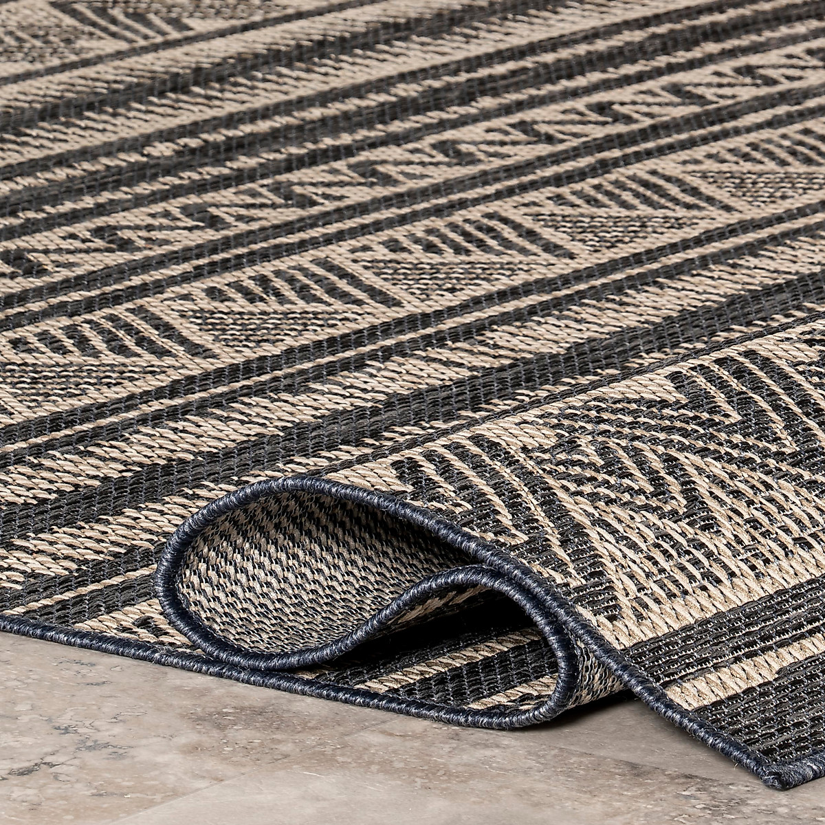 nuLOOM Maia Striped Tribal Indoor/Outdoor Area Rug, 8x10, Grey