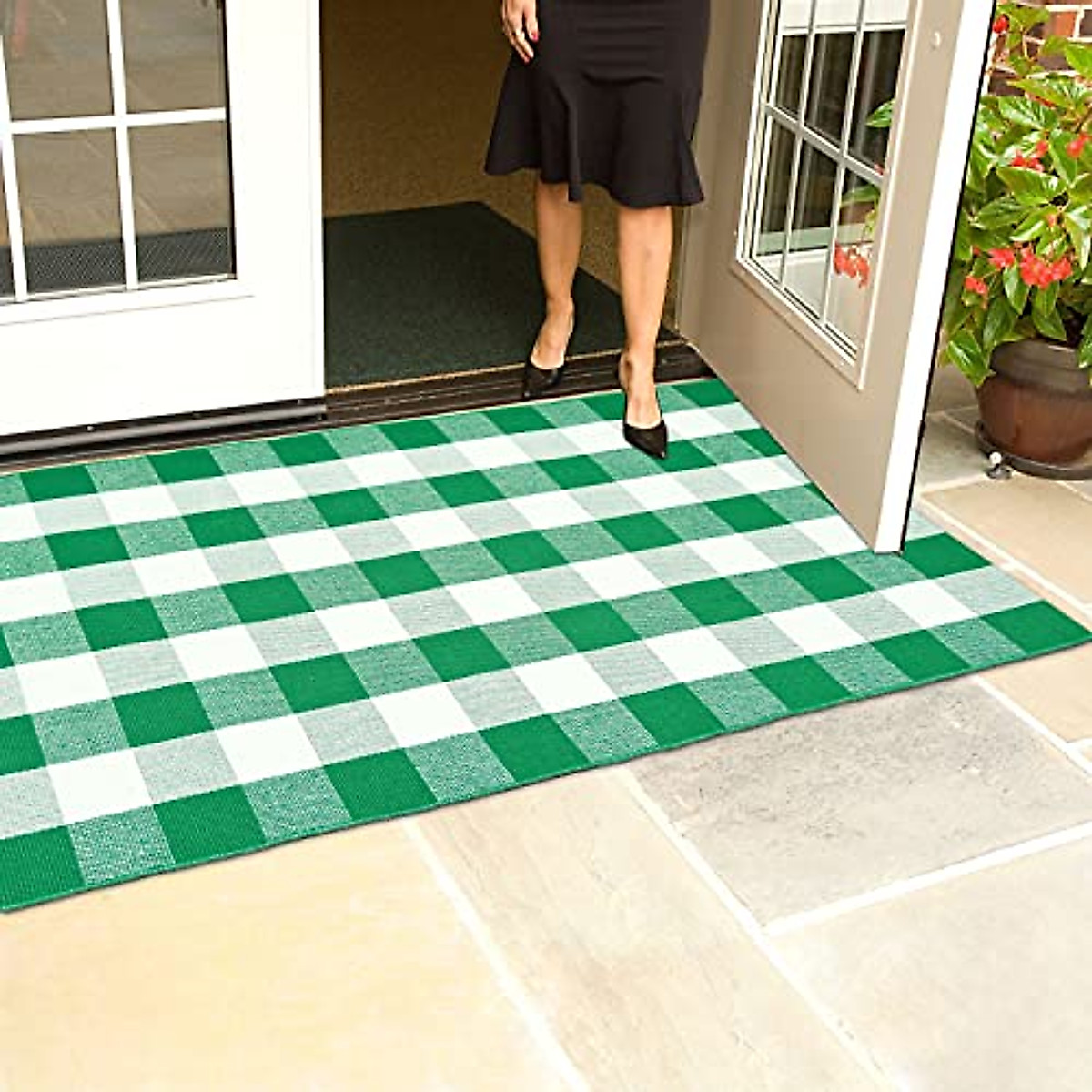 Green Checkered Outdoor Rug Front Door Mat 24'' x 51'', Buffalo Plaid Entryway Rug with 4 Non-Slip Grippers, Farmhouse Vibe Porch Rug Welcome Layered Doormat, Laundry Room/Entrance/Kitchen Rug