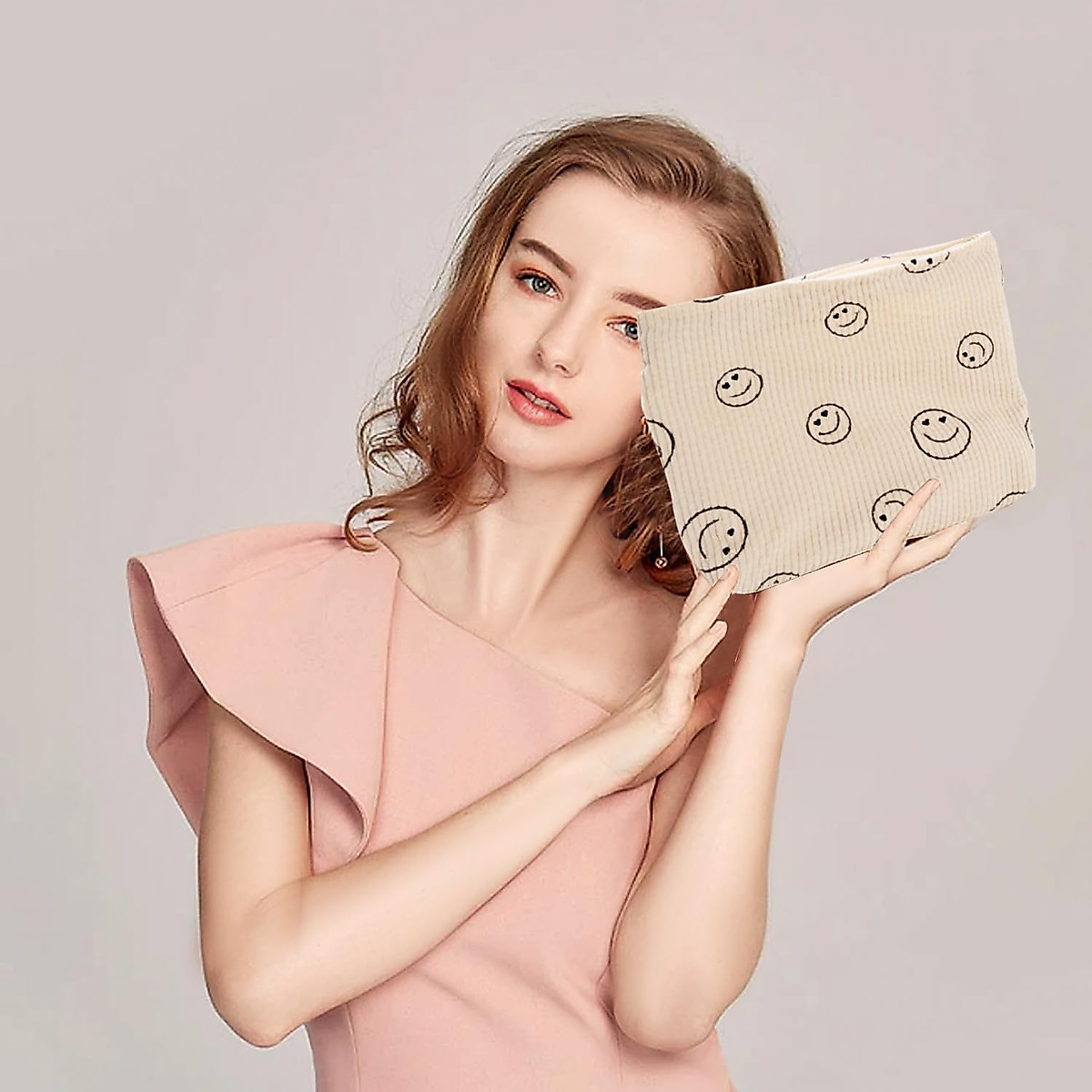 Wudimeitt Cosmetic bag Makeup bag Preppy Cute Corduroy Toiletry bag for women travel essentials (Beige)