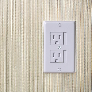 Kidco Universal Outlet Cover
