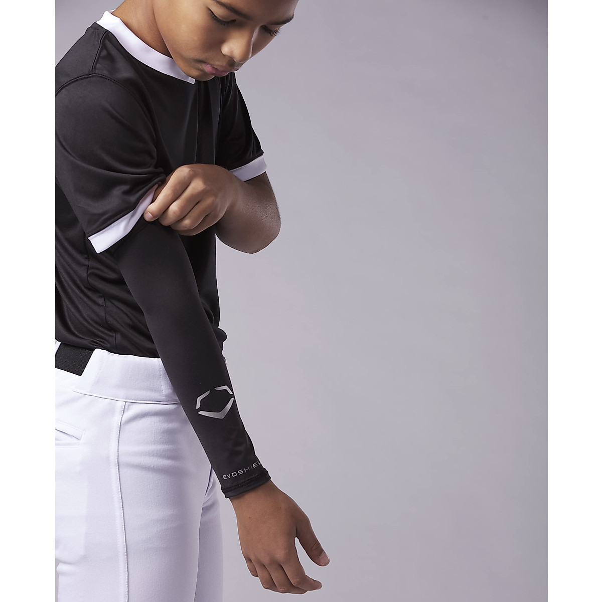 EvoShield Youth Solid Compression Arm Sleeve - Black,One Size Fits Most