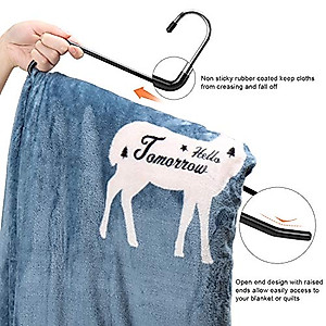 DOIOWN Blanket Hangers Comforters Hangers Heavy Duty Stainless Steel Hangers with Black Vinyl Coating Non Slip Organizer Hangers for Quilts, Bedding,Towels, Table Clothes, Rugs (6 Pack)