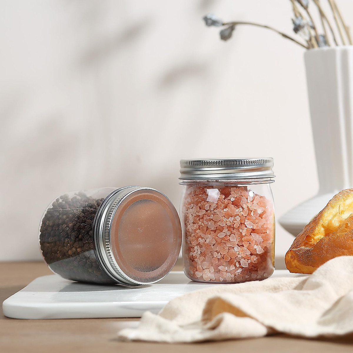 Party Club of America 16 Pack 8OZ Sliver Plastic Jars With Screw On Lids，Plastic Mason Jars Food Storage Container For Storing Dry Food, Candy, Cream,Peanut, Butter