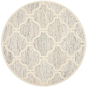 SAFAVIEH Cambridge Collection Accent Rug - 2' x 3', Light Grey & Ivory, Handmade Moroccan Distressed Wool, Ideal for High Traffic Areas in Entryway, Living Room, Bedroom (CAM727G)