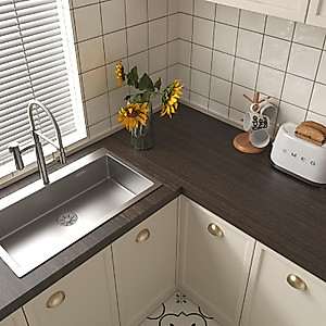 VEELIKE 15.7''x118'' Dark Wood Wallpaper Peel and Stick Removable Waterproof Wood Grain Contact Paper Self Adhesive Decorative Wood Vinyl Wrap for Cabinets Countertops Furniture Shelves Drawer Liners