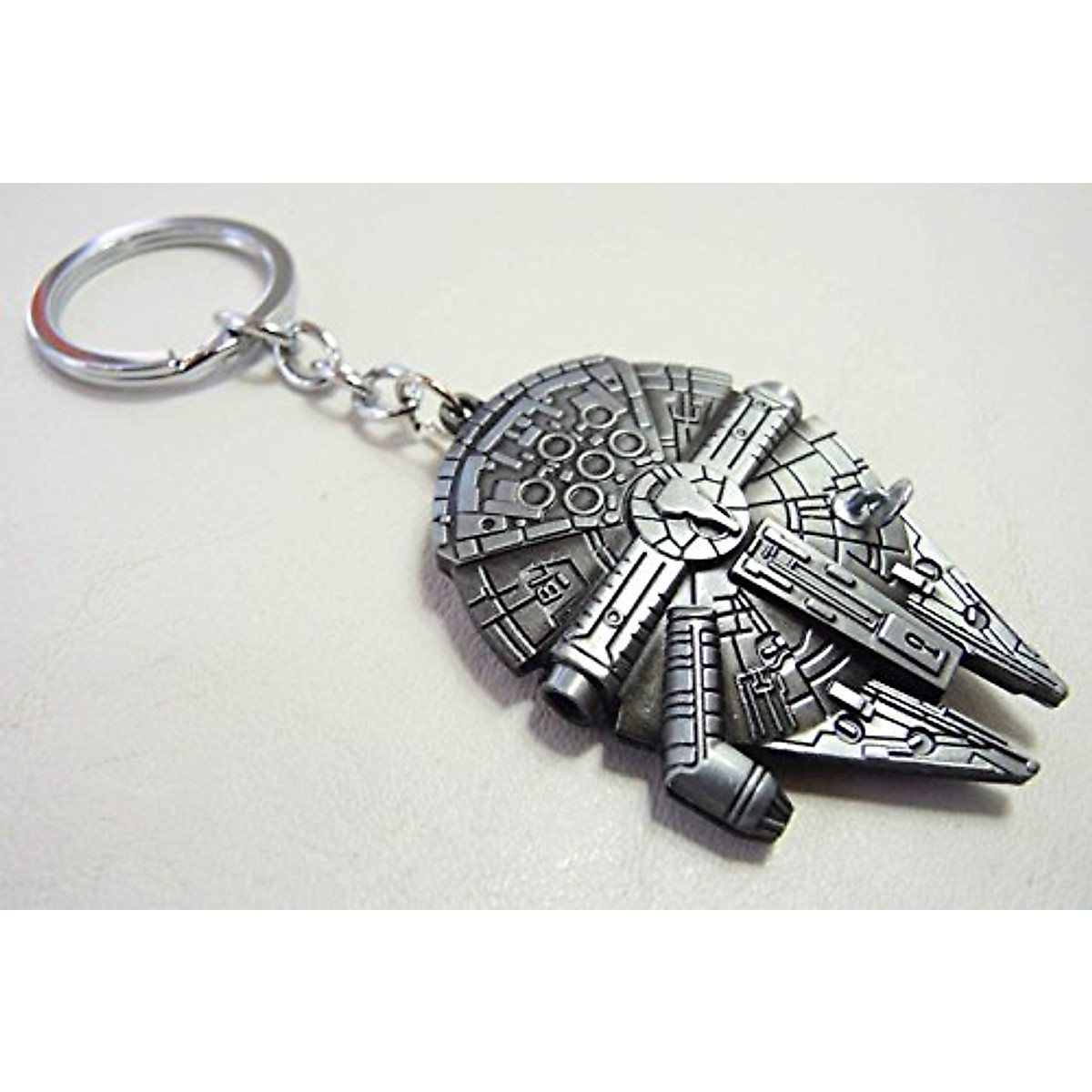 Star Wars Millennium Falcon Spaceship Alloy Keychain (Pewter)