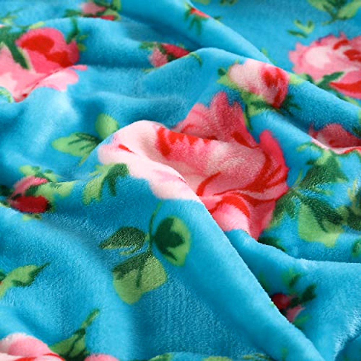 Betsey Johnson | Fleece Collection | Blanket - Ultra Soft & Cozy Plush Fleece, Lightweight & Warm, Perfect for Bed or Couch, Queen, Bouquet Day
