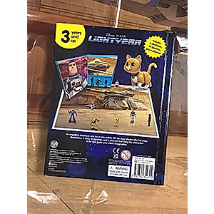 Disney / Pixar Lightyear My Busy Books - Storybook, 10 figurines, playmat