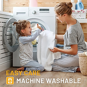 Aganear Fleece Throw Blanket - Cozy Soft Lightweight Fuzzy Throw Blanket for Women Portable Throw Blankets for Couch, Warm Gifts for Birthday, Christmas, Valentine's Day, Mother's Day(50"x60", Gray)