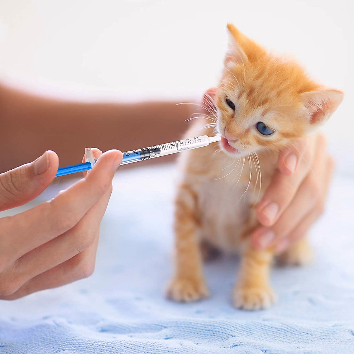 30 Packs 1ml Syringe Sterile, Oral Dispenser Syringe, Individually Sealed. (with needle)