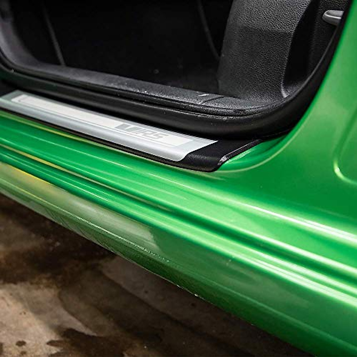 Meguiar's G180224EU Heavy Duty Multi-Purpose Cleaner 709ml Professional Strength, cleans wheel arches, tyres, vinyl, trim, carpet, fabric, upholstery, rubber, metal, chrome and more