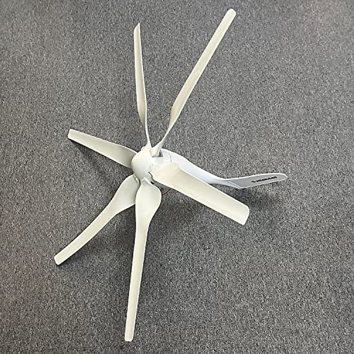 Smaraad Renewable Wind turbines ， 400W 24V with 3 Blade 2.5m/s Low Wind Speed Starting Wind Windmill for Home