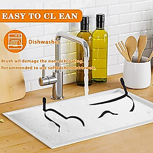 2-Pack Funny Egg Fryer, Egg Fryer, Funny Egg Pancake Cooking Tool with Foldable Handle, Professional Non-Stick Egg Ring with 1 Silicone Basting Brush, Foldable Handle To Save Space