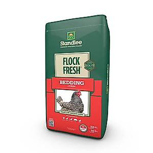 Standlee Flock Fresh Premium Straw Poultry Bedding with Zeolite, 2 Cubic feet