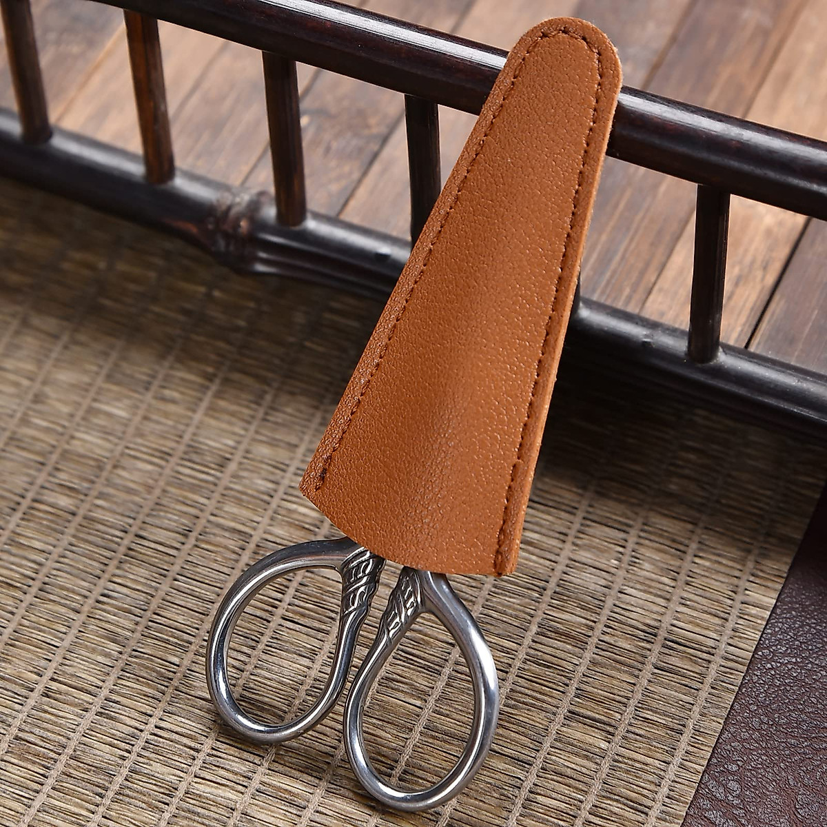 LOBODT Small Facial Hair Scissors, Stainless steel (silver) Straight Tip Snips Beauty Grooming Kit for Eyebrows, Beard, Ear, Nose, Moustache Trimming with PU Case