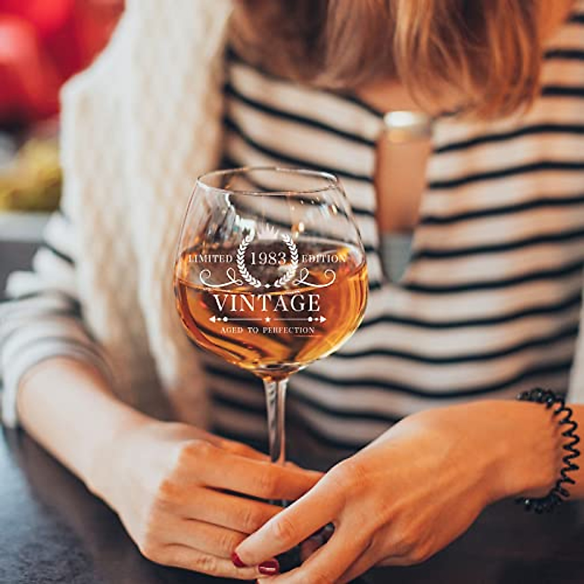 Sllyfo 40th Birthday Gifts Women Wine Glass - Vintage 1983 Printed 22 oz Stemmed Wine Glass - Funny 40 Birthday Gifts Idea.(Vintage 1983)