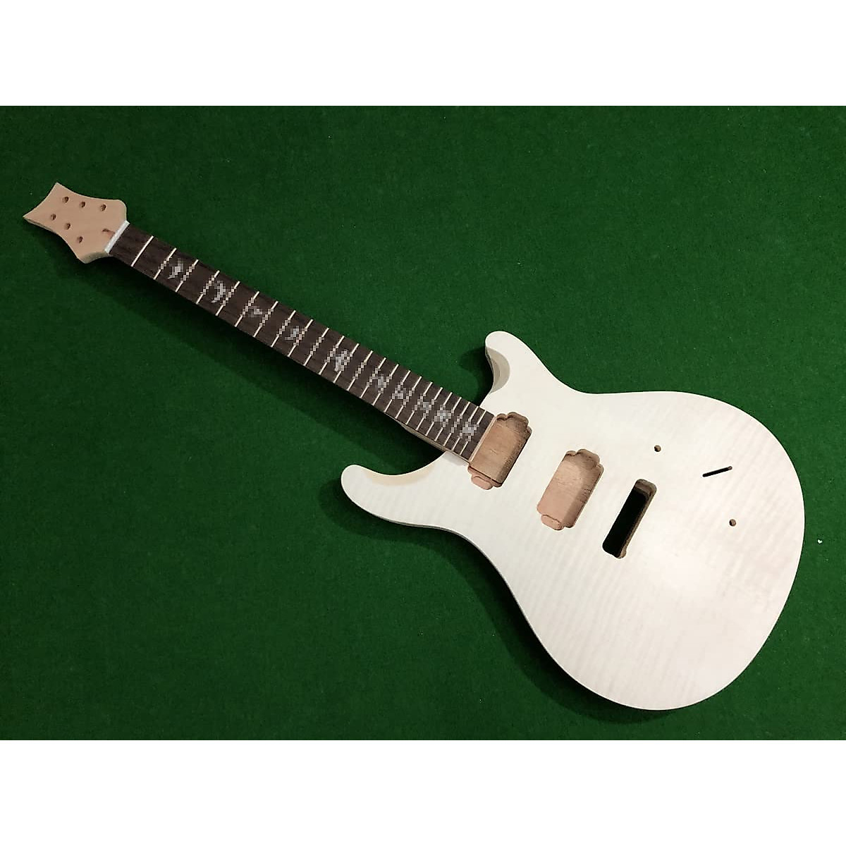 1set guitar kit 22fret guitar neck 24.75inch mahogany maple wood guitar body Rosewood fretboard DIY guitar project