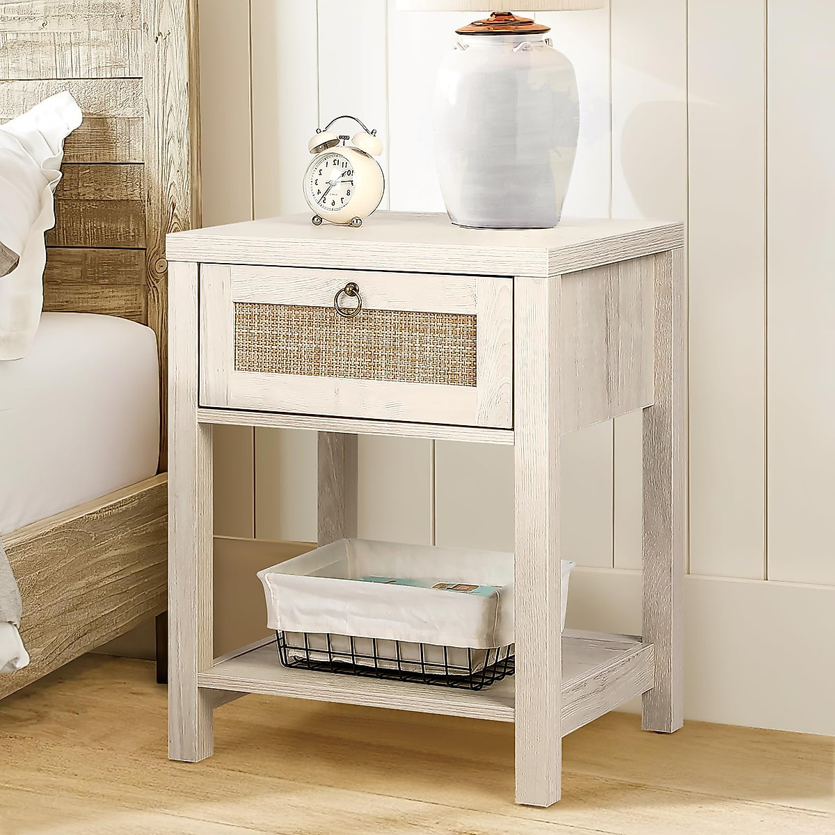 VOWNER 2 PCS White Rattan Nightstand Set of 2, Wood Night Stand with Vintage Metal Pull Handle, Bedside Table Boho End Tables Side Tables with Storage Shelf, for Bedroom