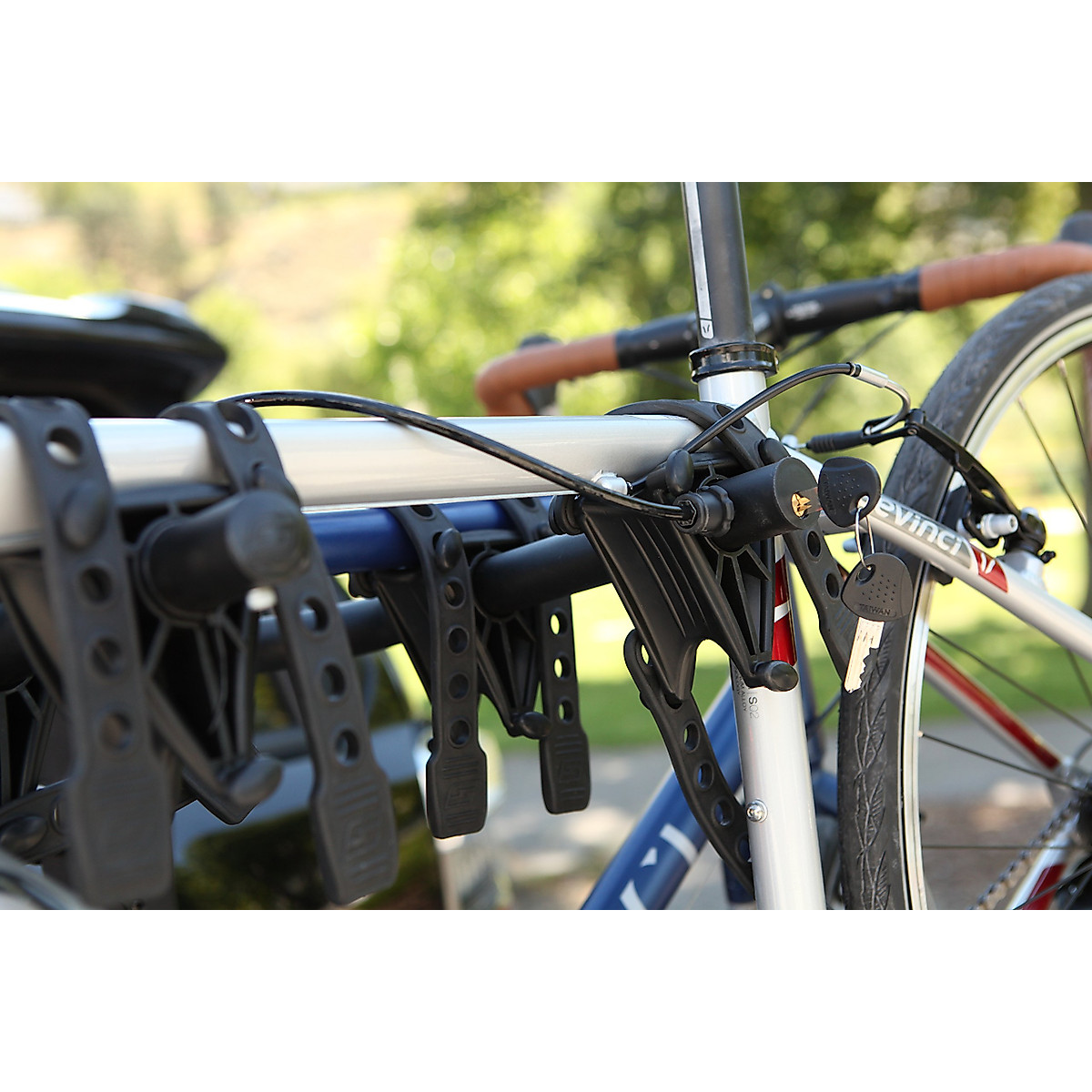 Swagman Titan 2 Folding Hitch Bike Rack , Black, Medium