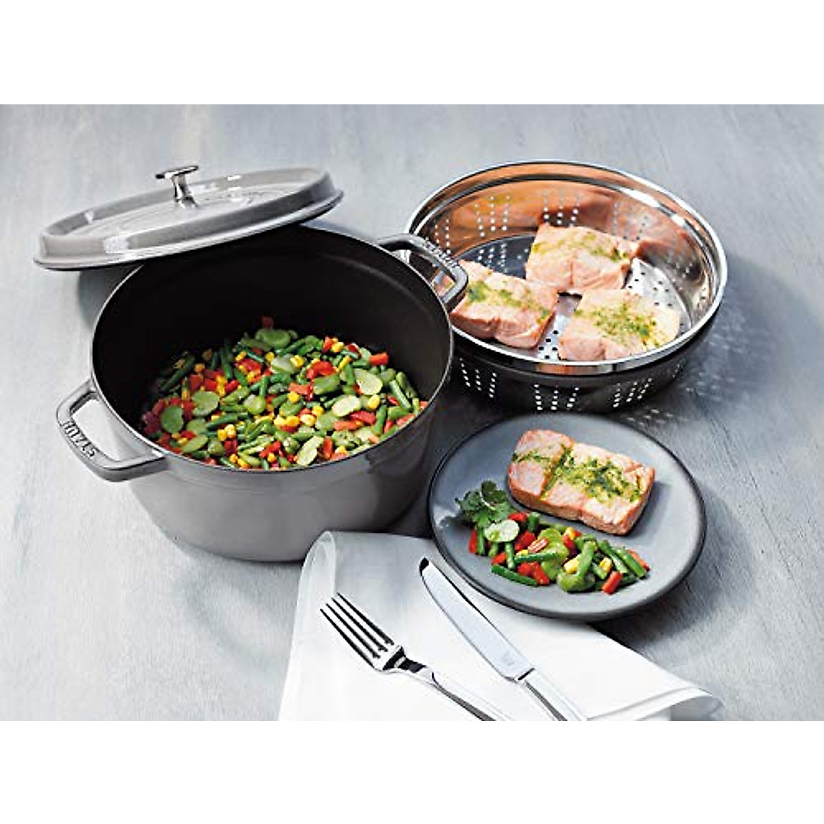 Staub Cocotte with Steamer Round 26cm Graphite Grey