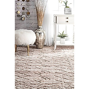 nuLOOM Vinita Moroccan Diamonds Shag Area Rug, 4' x 6', Light Beige