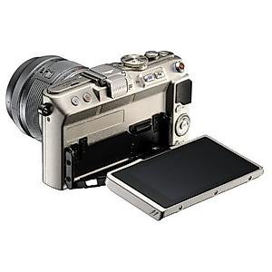 Olympus Mirrorless SLR E-PL6 with M Zuiko Digital 14-42mm Lens (Silver) - International Version