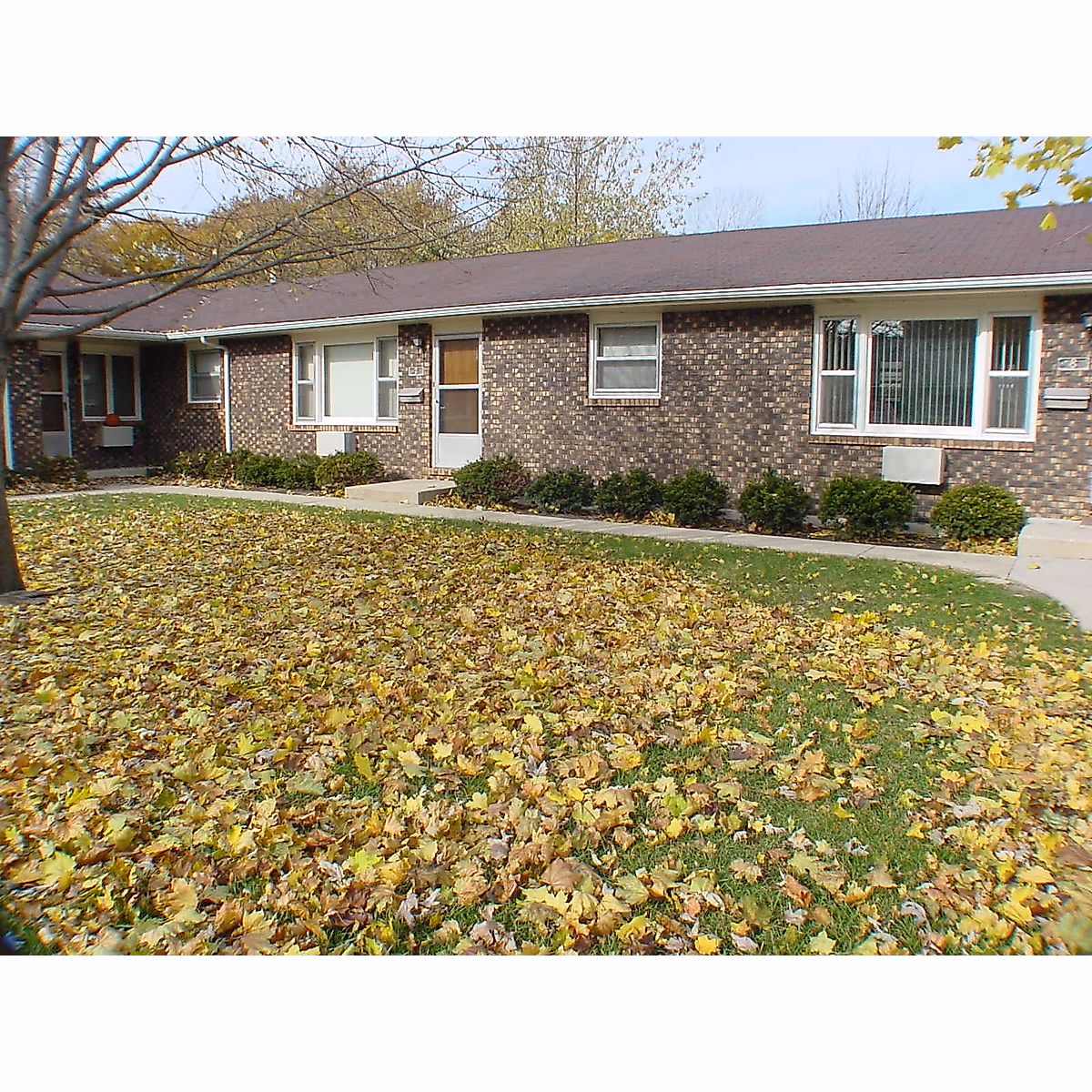 BREEZEBLOCKER Indoor/Outdoor Air Conditioner Cover for Fedders, Coldpoint and Friederich Units - Width Range 26-3/4" to 27" & Height Range 16-7/8" to 17-1/4"