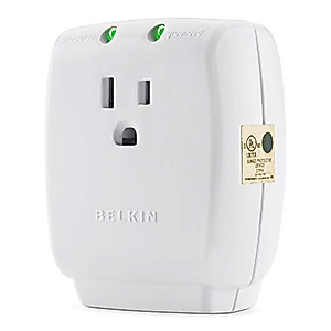 Belkin 1-Outlet Home Series SurgeCube - Grounded Outlet Portable Wall Tap Adapter with Ground & Protected Light Indicators for Home, Office, Travel, Computer Desktop & Charging Brick-White, 885 Joules