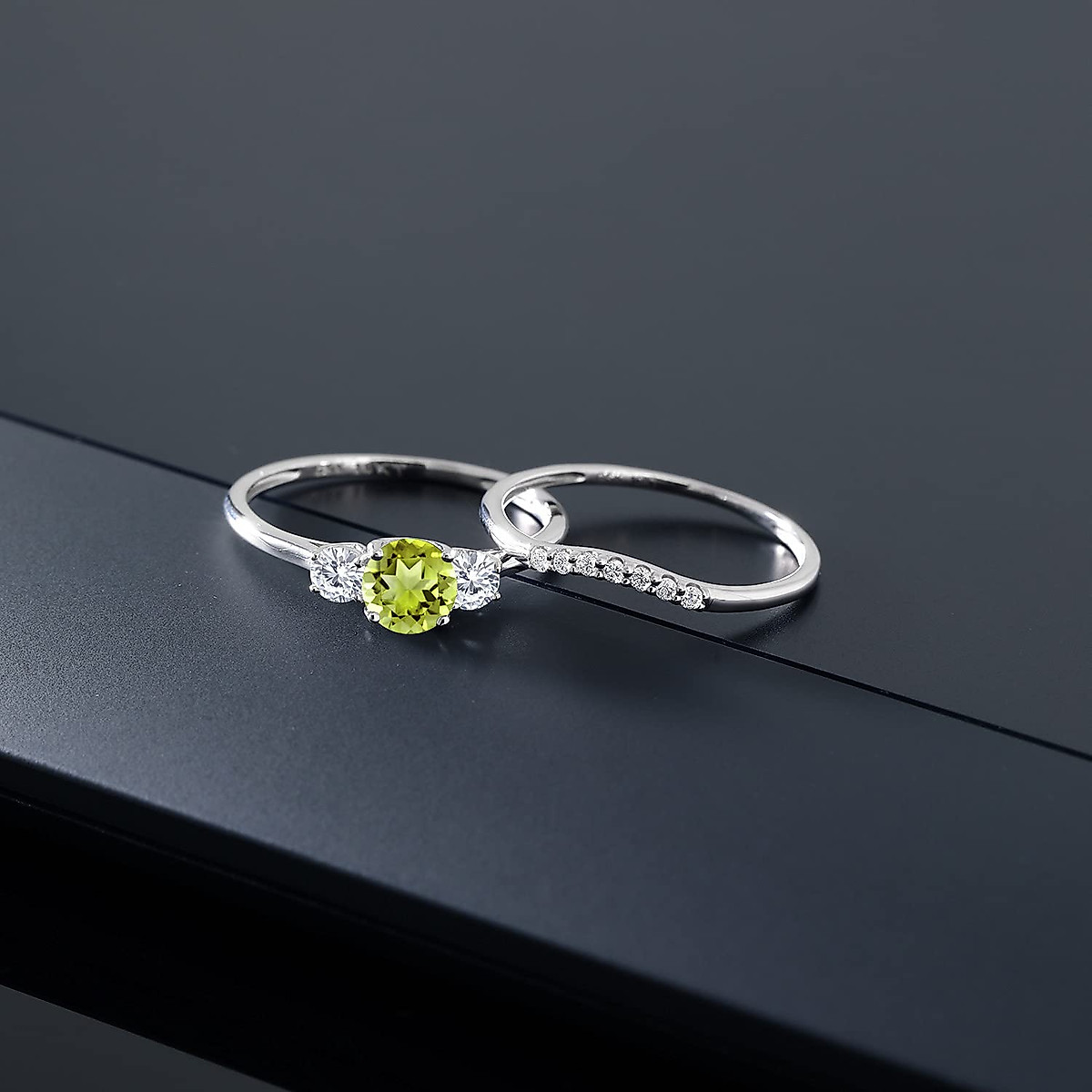 Gem Stone King 10K White Gold Green Peridot and White Lab Grown Diamond 3-Stone Bridal Engagement Wedding Ring Set For Women (0.79 Cttw, Gemstone August Birthstone, Round 5MM, Size 7)