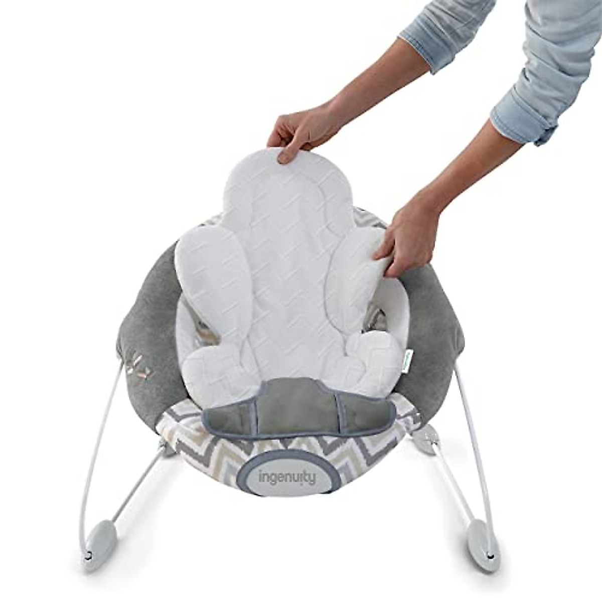 Ingenuity SmartBounce Automatic Baby Bouncer Seat with White Noise, Music, -Toy Bar & 2 Plush Infant Toys, 0-6 Months Up to 20 lbs (Braden)