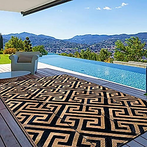 GARTOL Waterproof Indoor Outdoor Rug, Reversible Modern Area Rug Mat, Geometric Square Maze Pattern Plastic Straw Rug for RV, Patio, Backyard, Pool Deck, Picnic, Beach, Camping (5x8 Ft, Black & Brown)