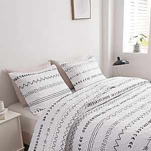 DURLENGEN White Quilt Set King Size 3Pcs,Bohemian Design with White & Black Geometric Pattern Printed on White, All Season Lightweight Coverlet Sets(King 106x96,Boho White)