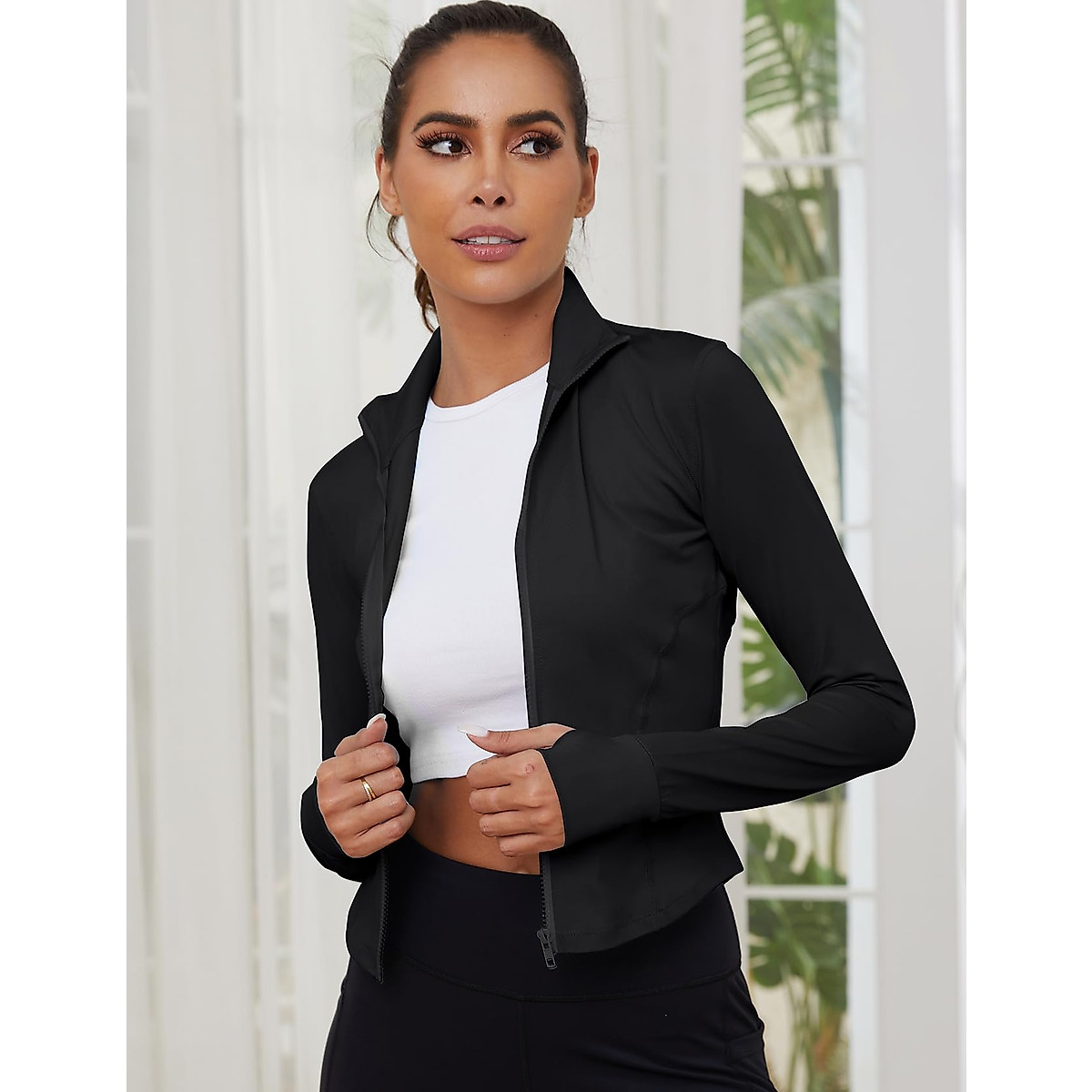 Gihuo Women's Athletic Full Zip Lightweight Workout Jacket Cropped Gym Yoga Track Jacket with Thumb Holes (Black, Large)