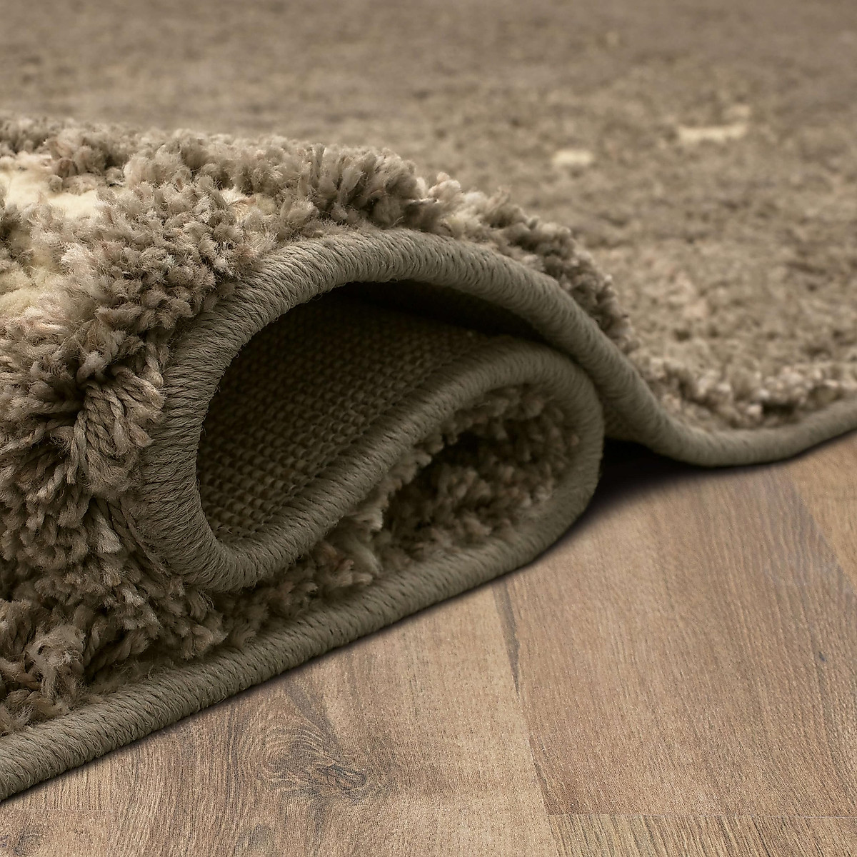 Mohawk Home Francesca Ornamental Medallion Sand 8' x 10' Shag Area Rug Perfect for Living Room, Dining Room, Office