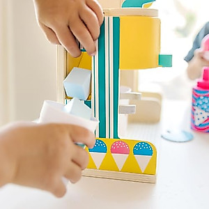 Melissa & Doug Fun at The Fair! Wooden Snow-Cone and Slushie Play Food Set - FSC Certified