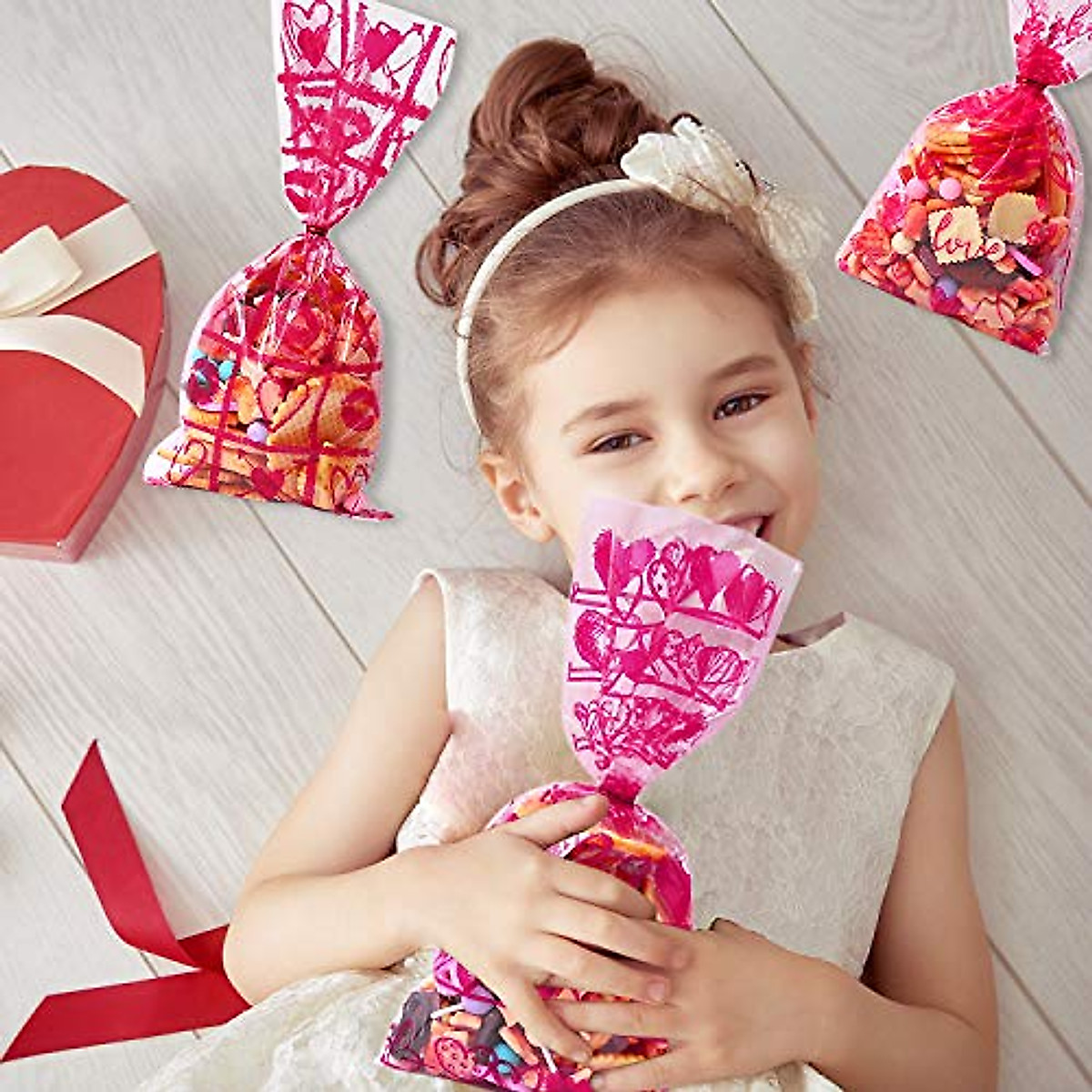 Aneco 100 Pack Valentine's Cellophane Bags 4 Styles Valentine Candy Cookie Bags Plastic Valentine's Gift Bags Cellophane Bags with Twist Ties for Valentine's Party Favor Supplies